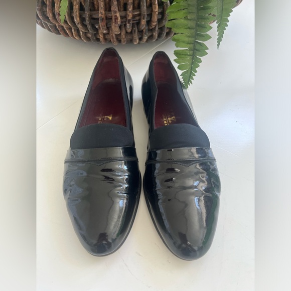 Bally | Shoes | Bally Banner Mens Sz 5 M Black Patent Leather Loafer ...